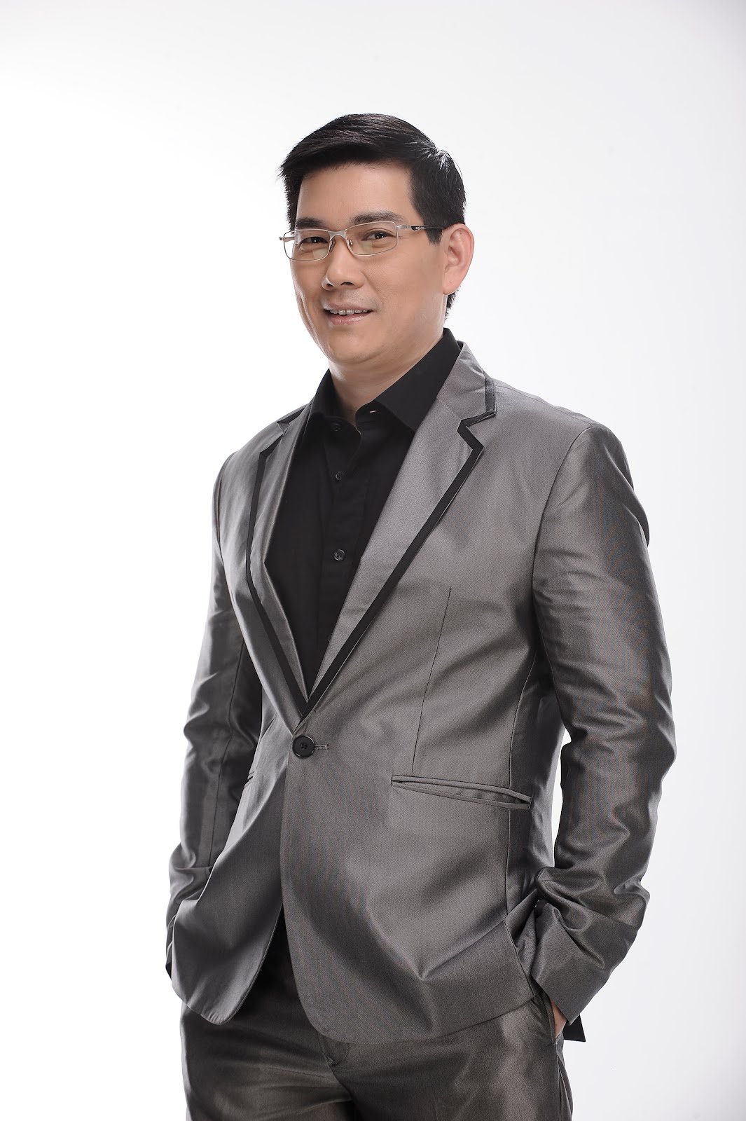 Hot Pinoy Showbiz: Richard Yap admits he is overwhelmed by the success ...