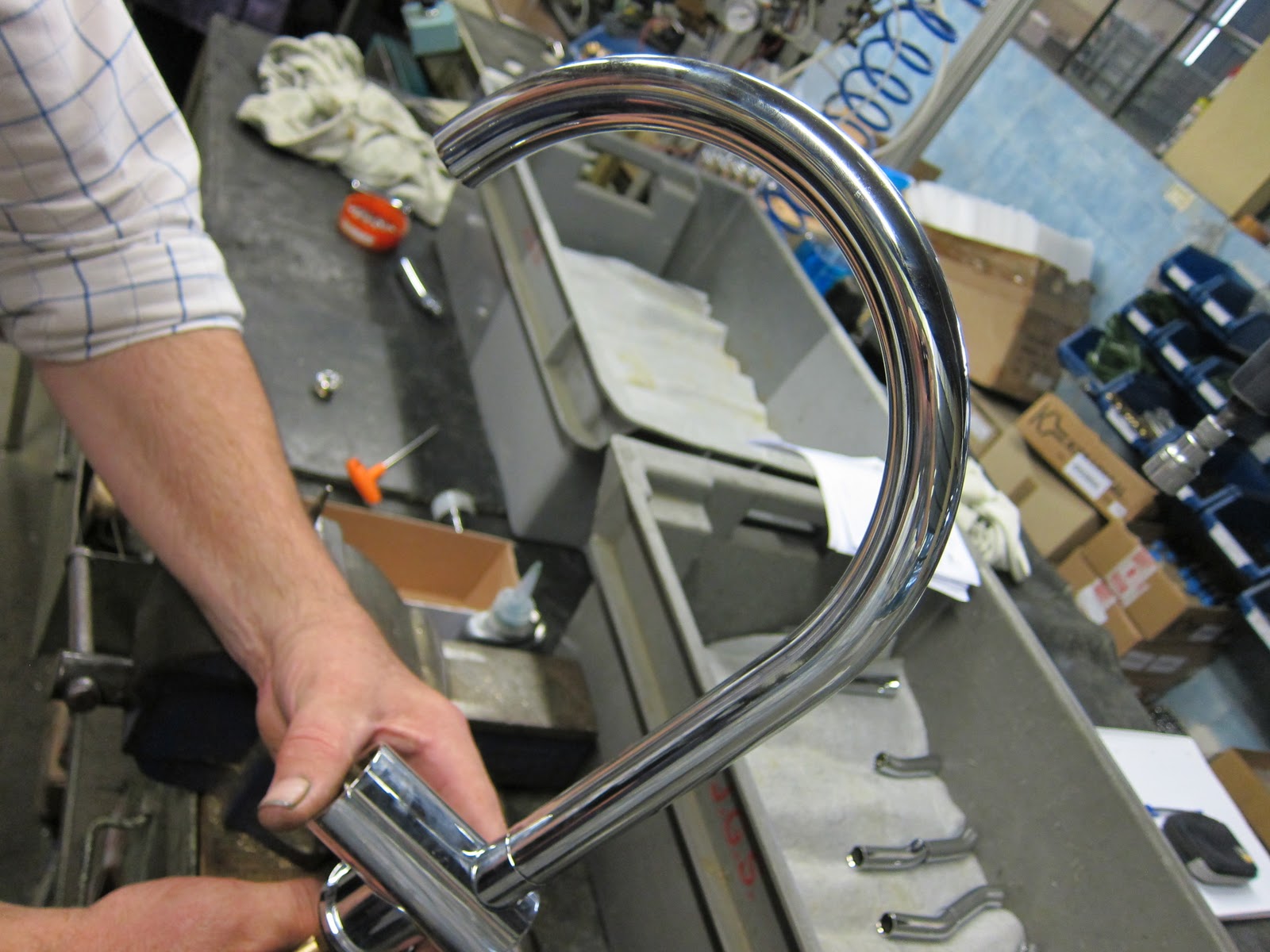 Tube Polishing & Tube Finishing Machines: ML30 Faucets Polishing Machine