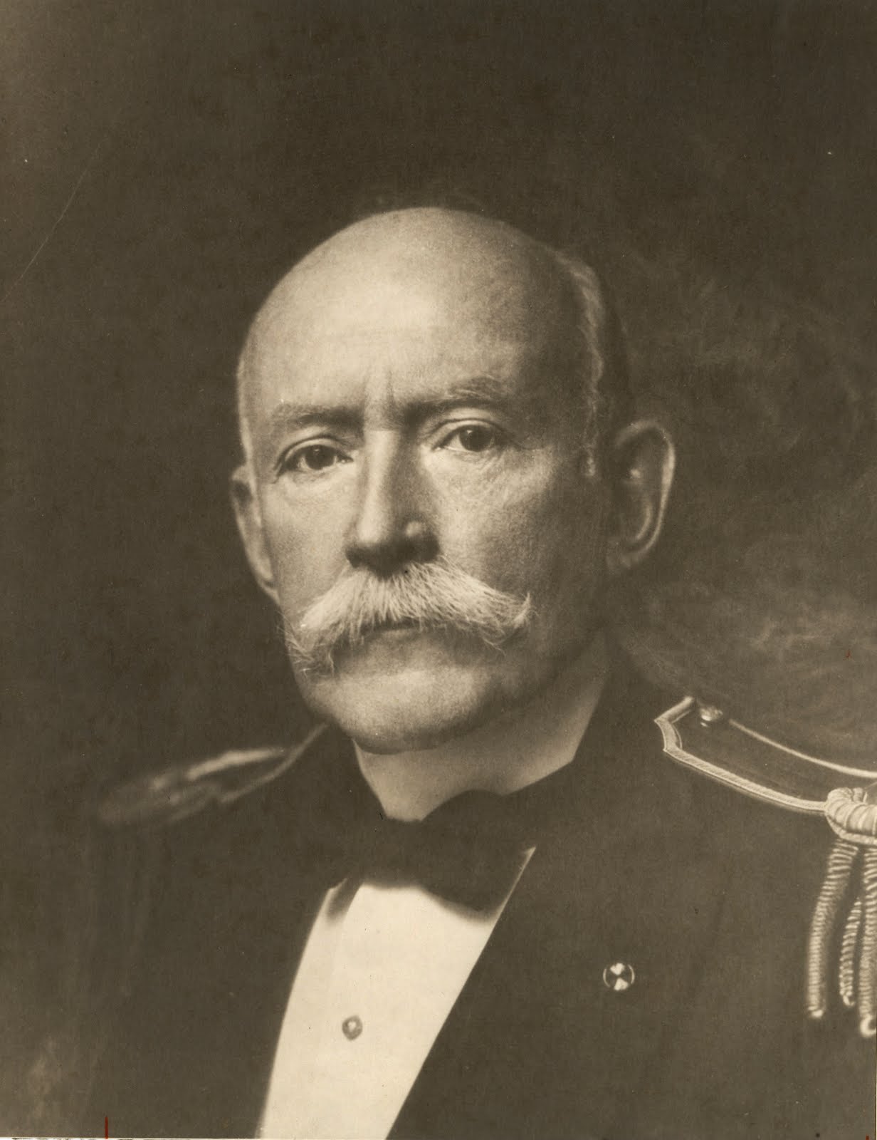 James Rufus's Instagram, Twitter & Facebook on IDCrawl