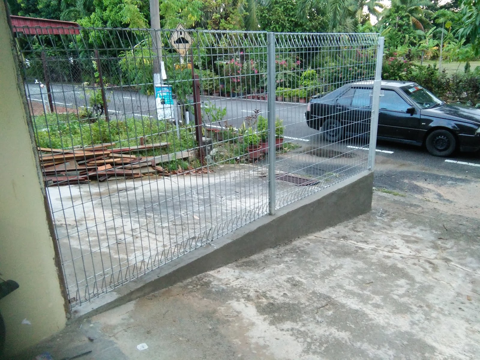 PERKHIDMATAN PEMASANGAN PAGAR DI RUMAH / PEJABAT / KEBUN