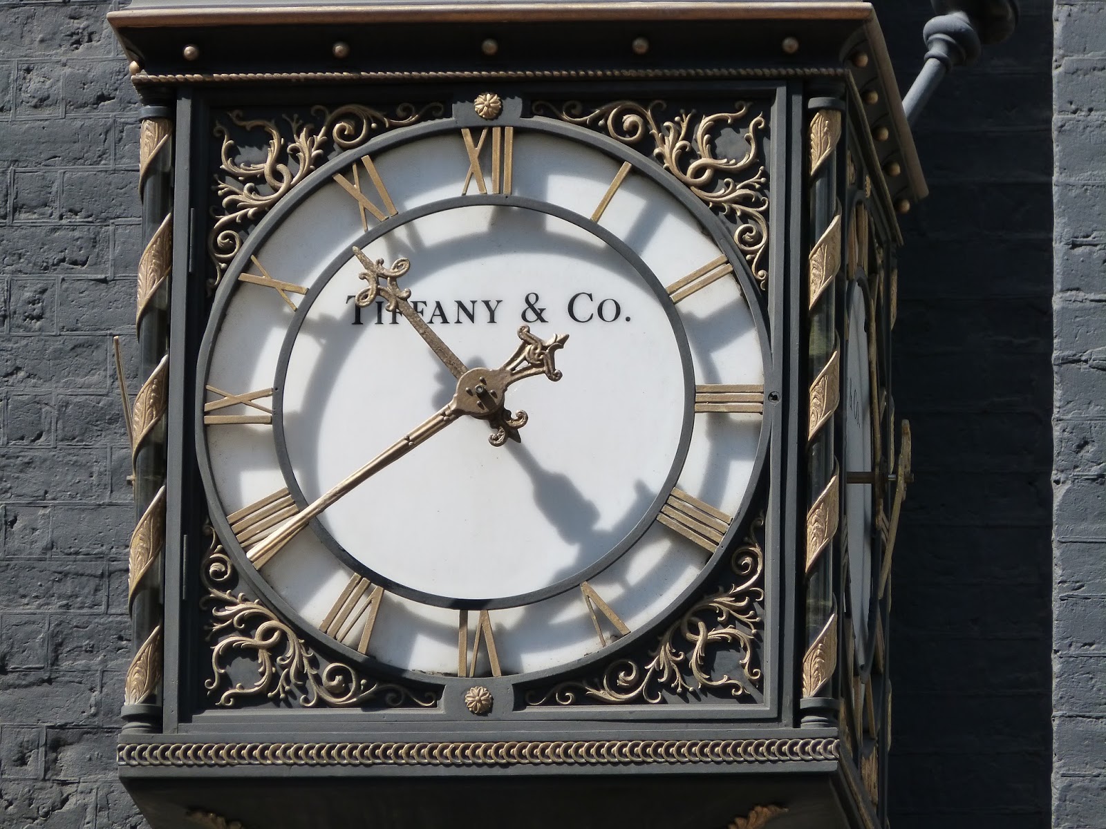 Clock This: Bond Street