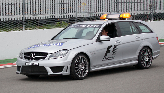 Mundo Automotivo: Mercedes-Benz C63 AMG Touring