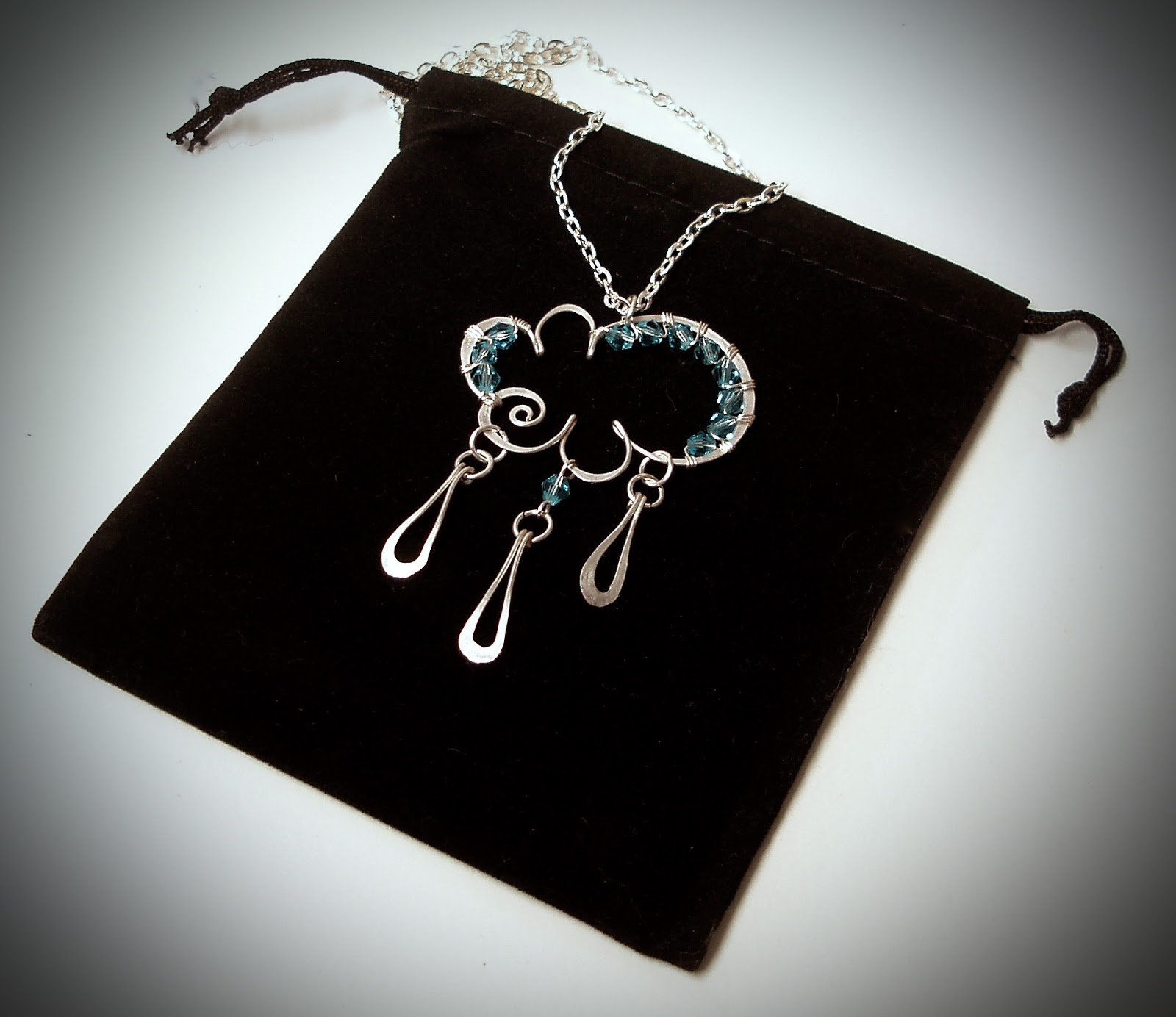 WireWorkers Guild: RAIN CLOUD PENDANT