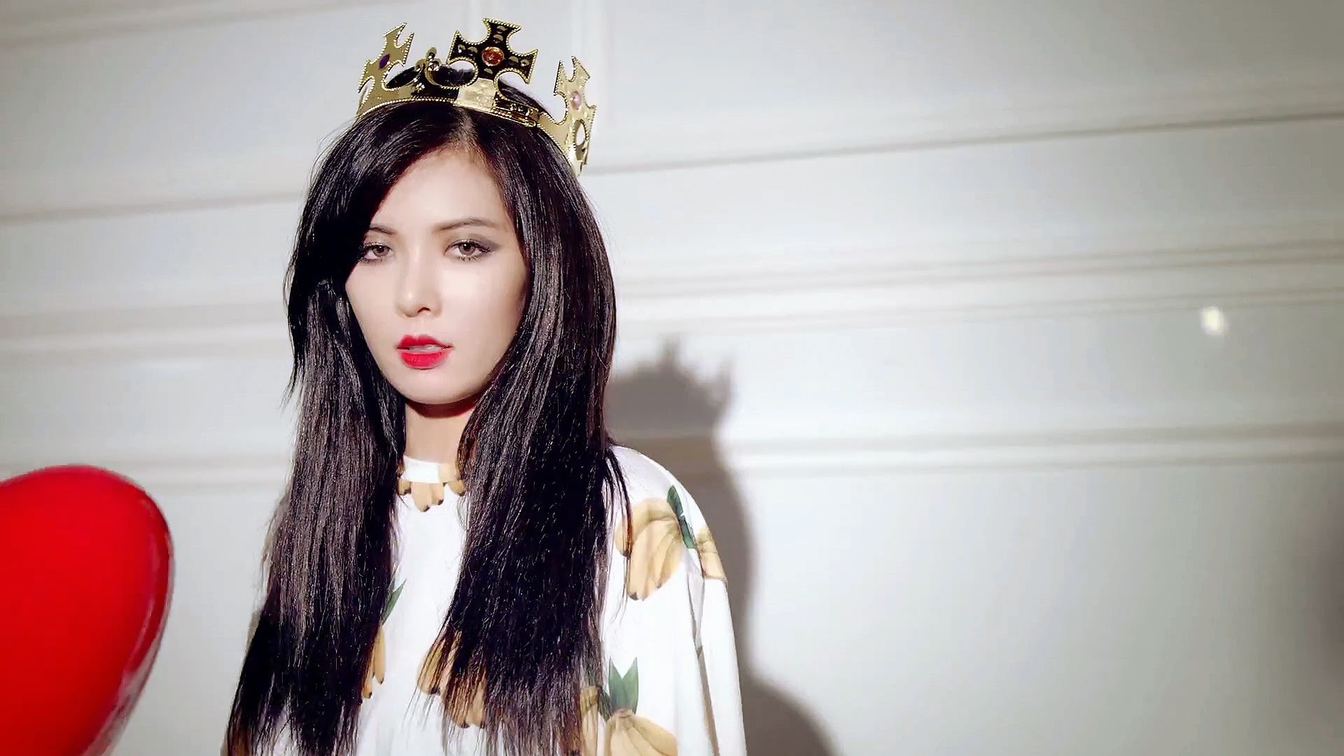 Hyuna: Βάζει φωτιά με το Red από το EP A Talk (+screencaps) | I say ...