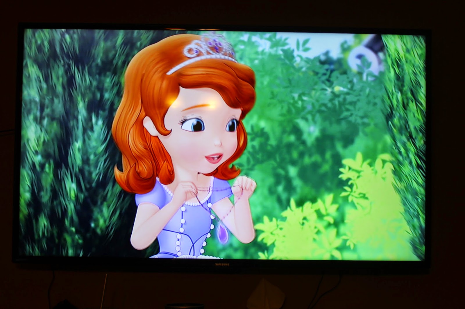 Trying To Go Green: SOFIA THE FIRST: THE CURSE OF PRINCESS IVY Review