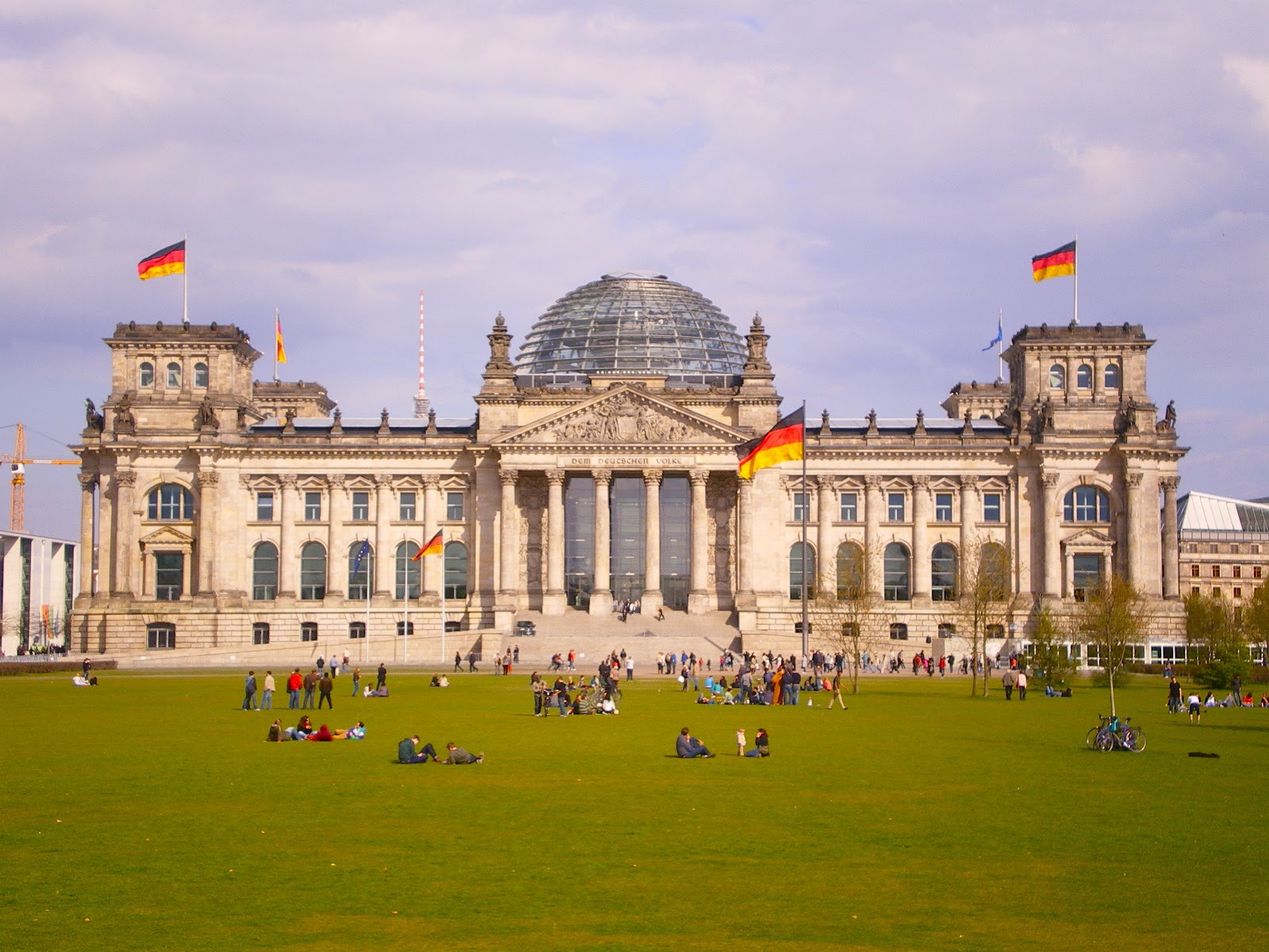 A Daddy Longlegs Is Not A Father: Ich Bin Ein Berlinner