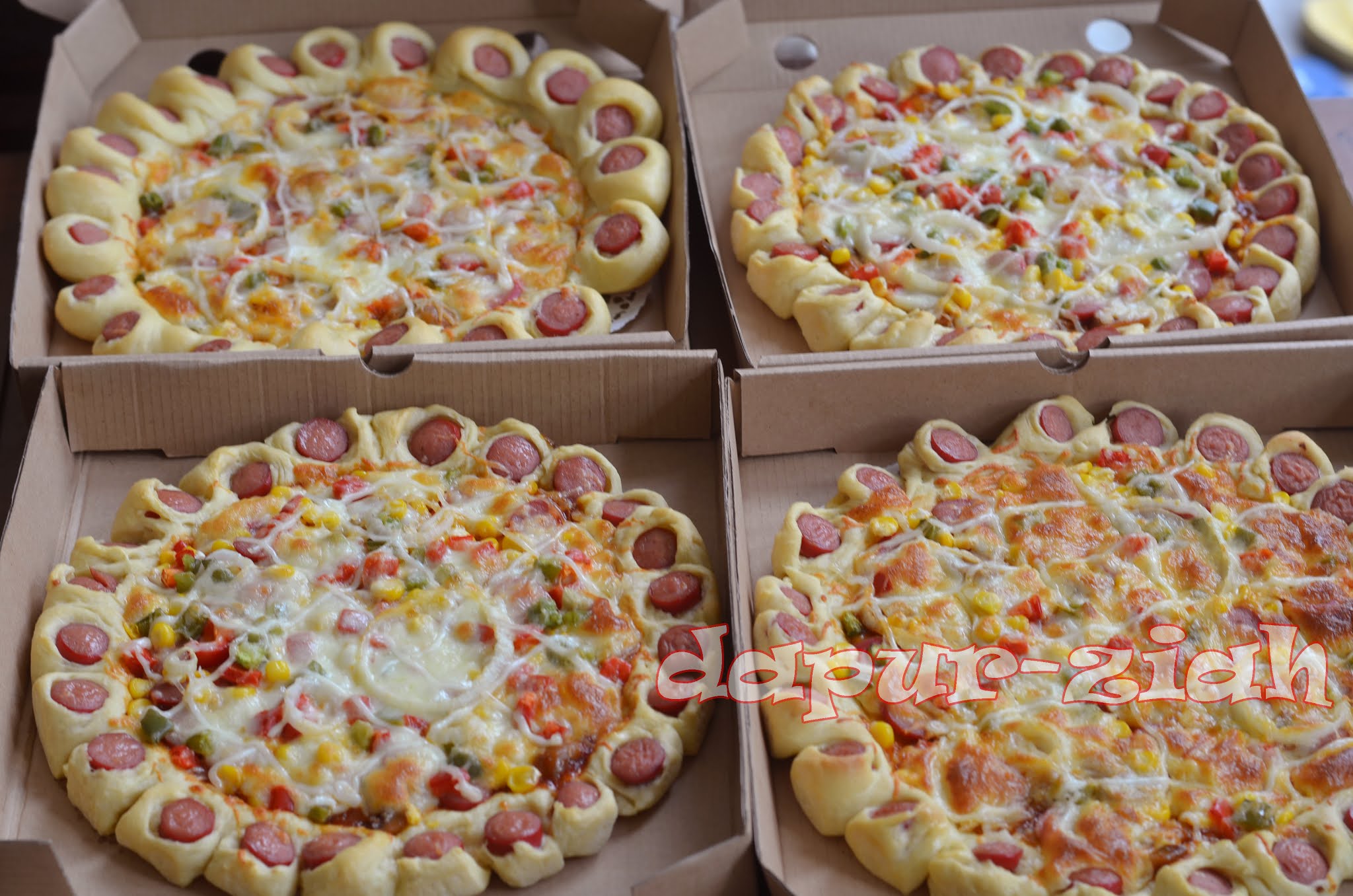 dapur-ziah by mama'e Zie: Pizza Ekonomis Enak Dengan Pinggiran Sosis