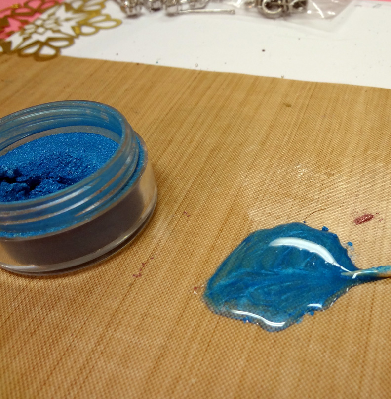 FurnityurMolds: Bezel Wire and Resin - A Tutorial For Experienced Resin ...