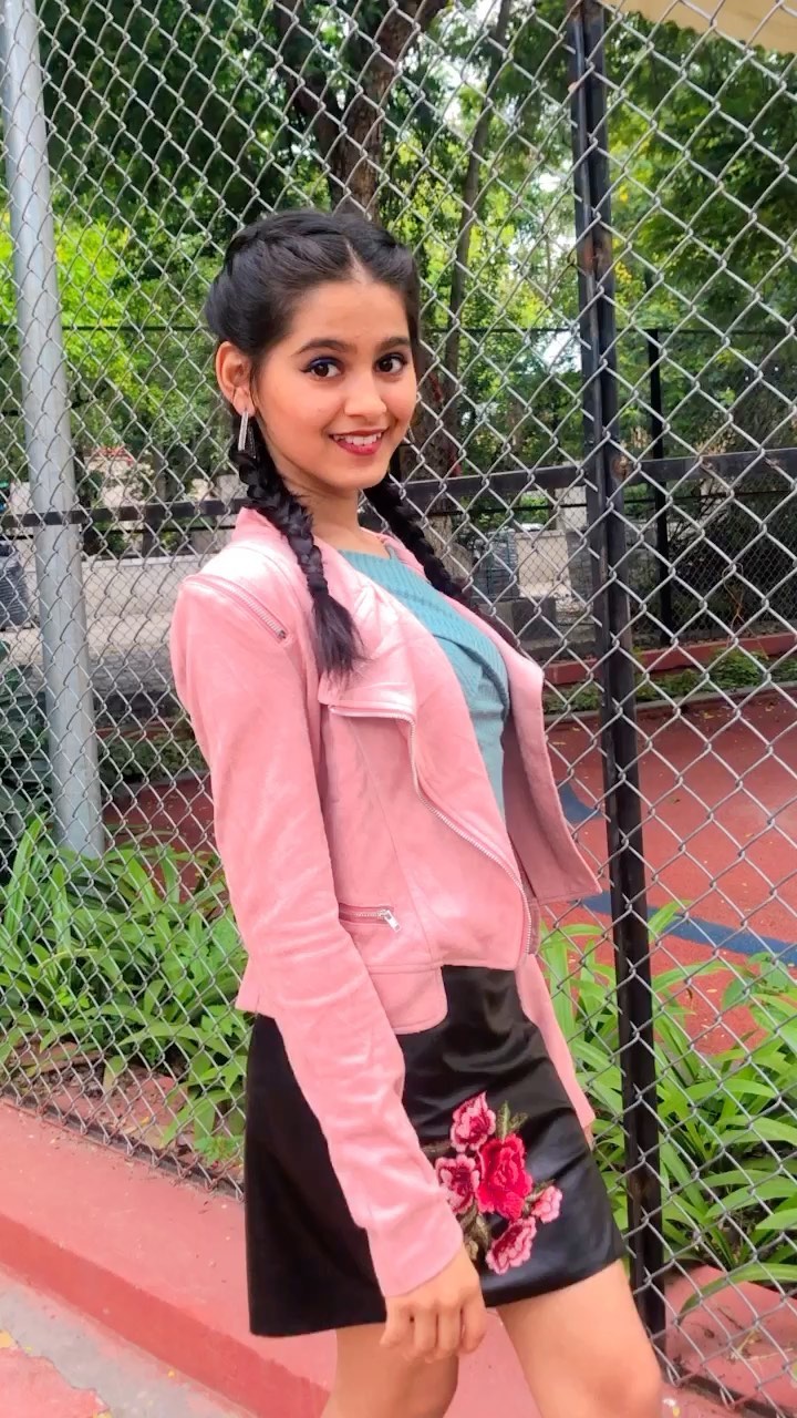 These Photos of Mahi Singhvi Mishty Got the Most Likes and Comment ...