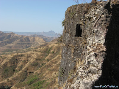 Famous Trekking Spots In Maharashtra: SINHAGAD FORT