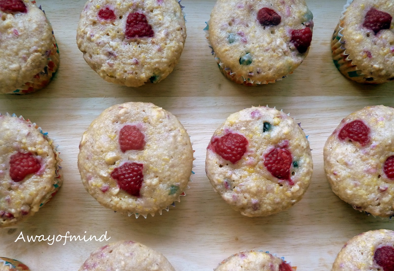 Awayofmind Bakery House: Raspberry Oat Chocolate Cheesecake Muffins