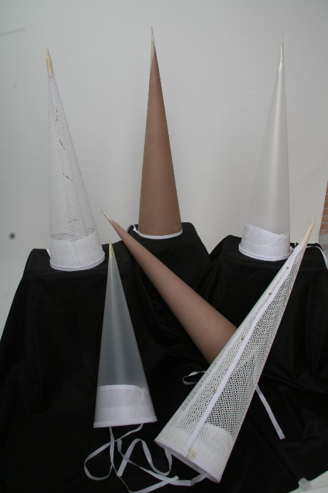 CENTRO DE DISTRIBUCION COFRADE: CAPIROTES