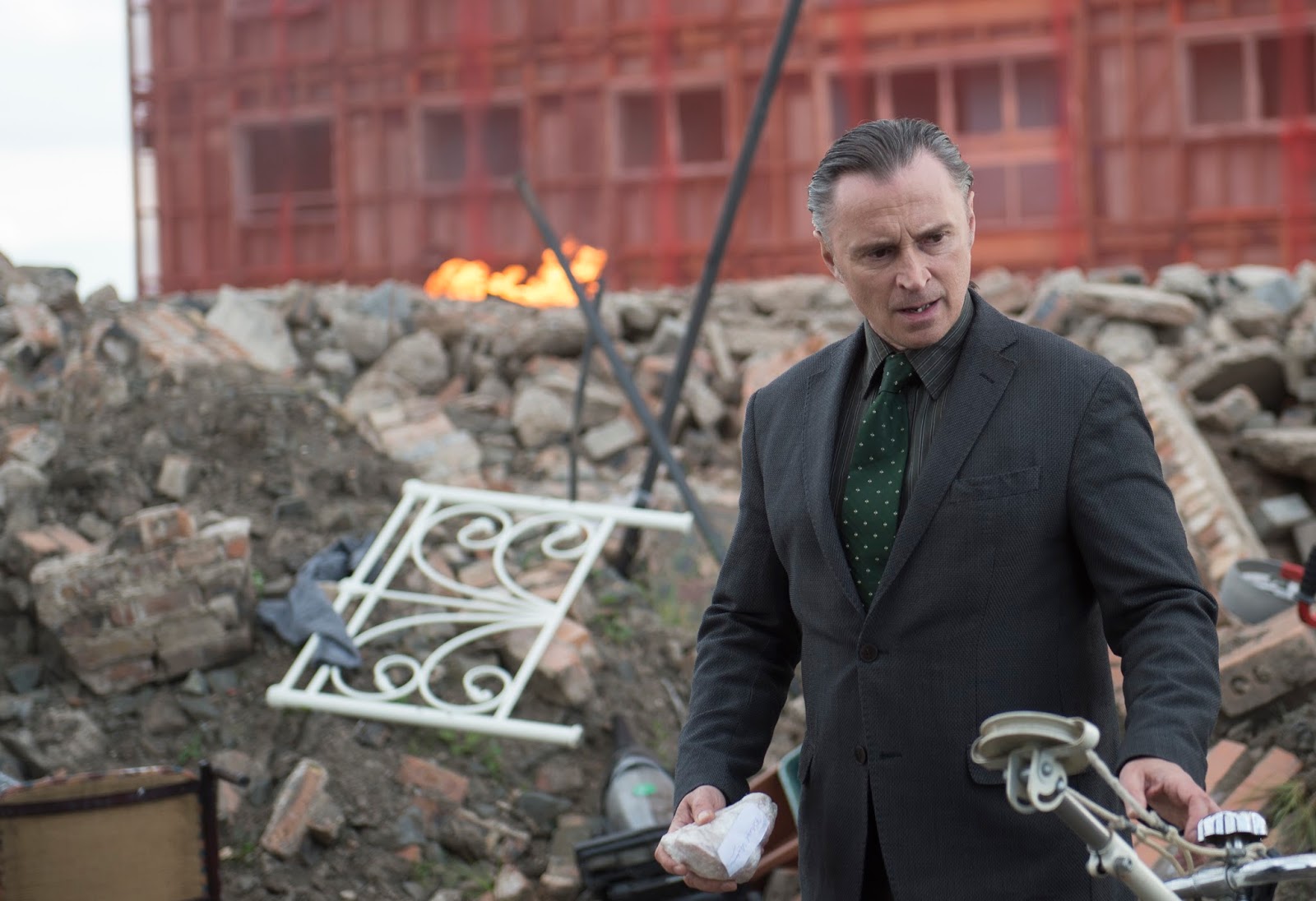 Film Reviews from Two Guys in the Dark: 10 Cloverfield Lane and Barney ...