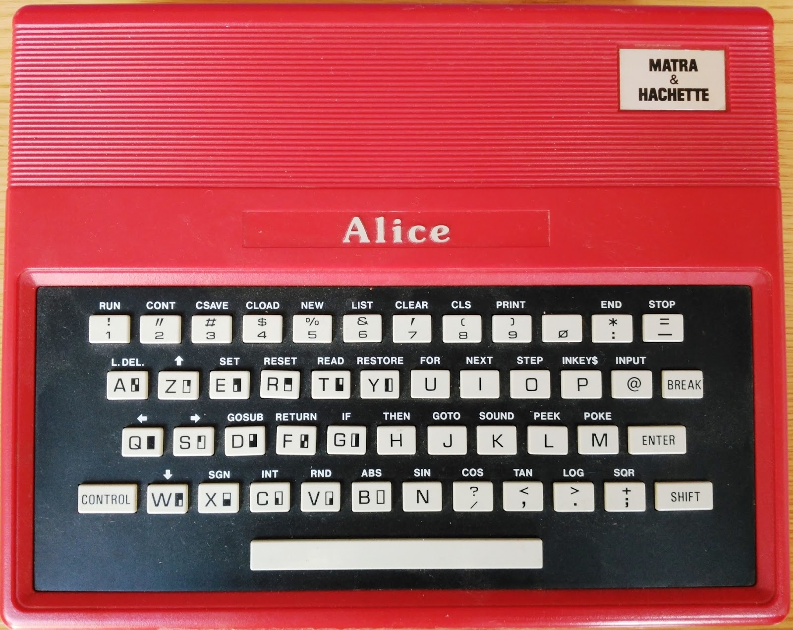 Retro Ordenadores Orty: Ordenador Matra et Hachette Alice (1984)