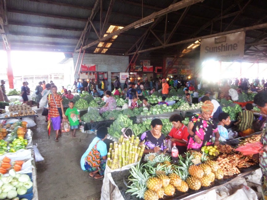 Malum Nalu: Lae Main Market - all the food that's good to eat