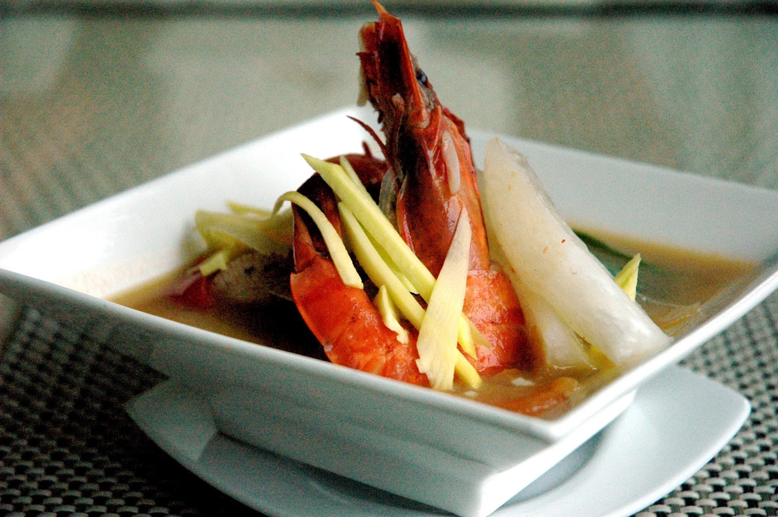 DUDE FOR FOOD: Lunch at Pico de Loro's Pico Restaurant and Bar