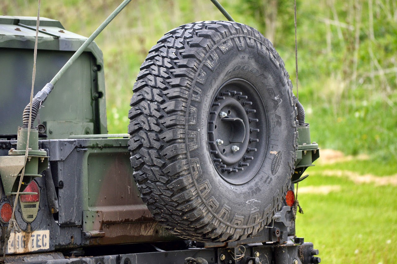 US Army Humvee Driver: Driven to Work Photos - Latest Auto Design