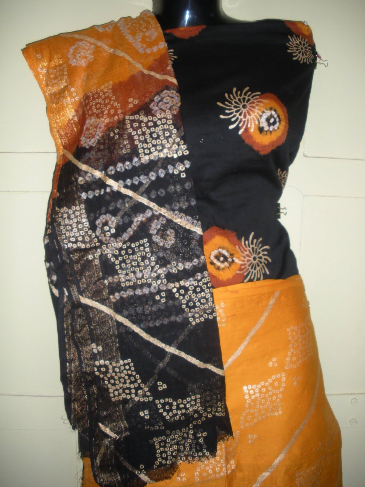 The Rajasthan bandhej: Bandhej or bandhani- Tie and Dye