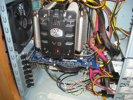 Ensamblaje de Equipo: Conexión de los cables de poder
