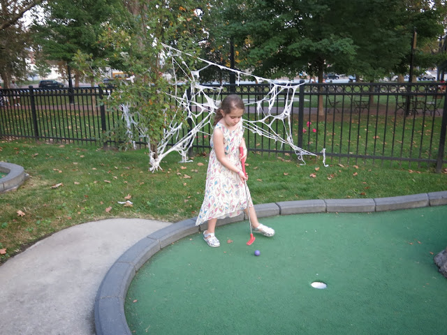Susan's Disney Family: Spooky Mini-Golf fun at Franklin Square