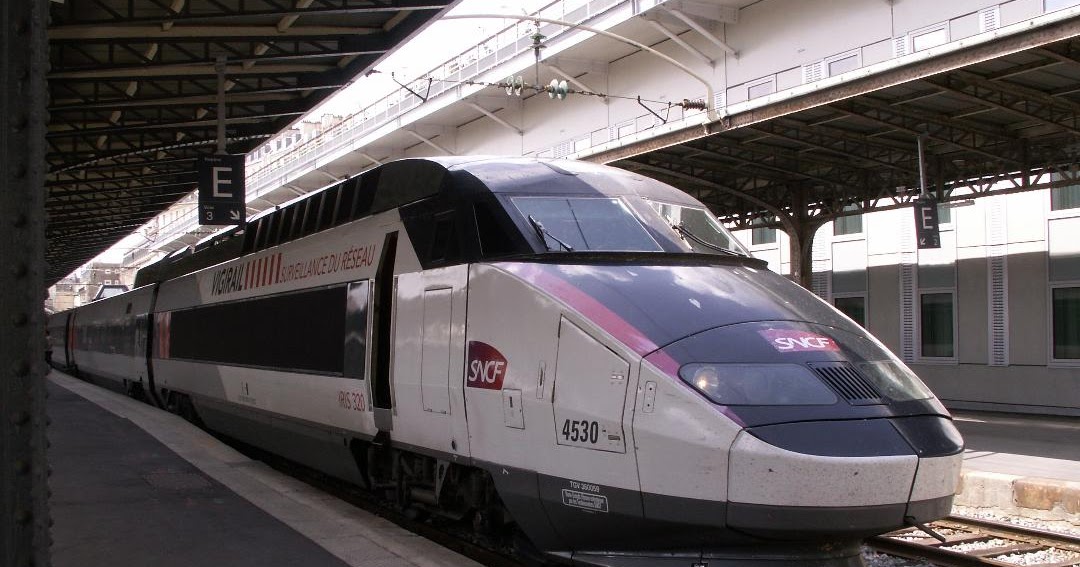 LA PASSION DU TRAIN: rame Iris 320 (TGV 4530) à Paris Est ce mardi 20 Août.