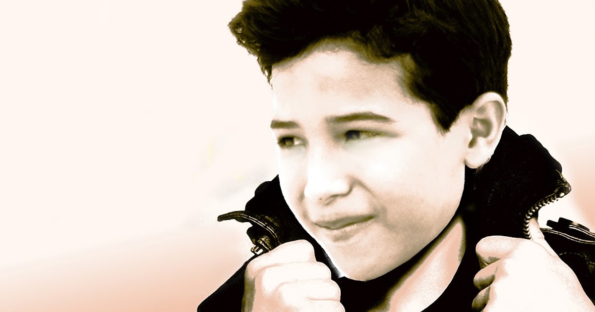 DERECK ES HEROE MUSICAL