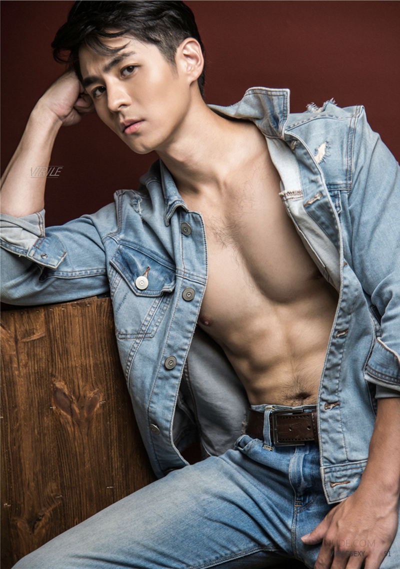 Grand Boyzone: VIRILE 42