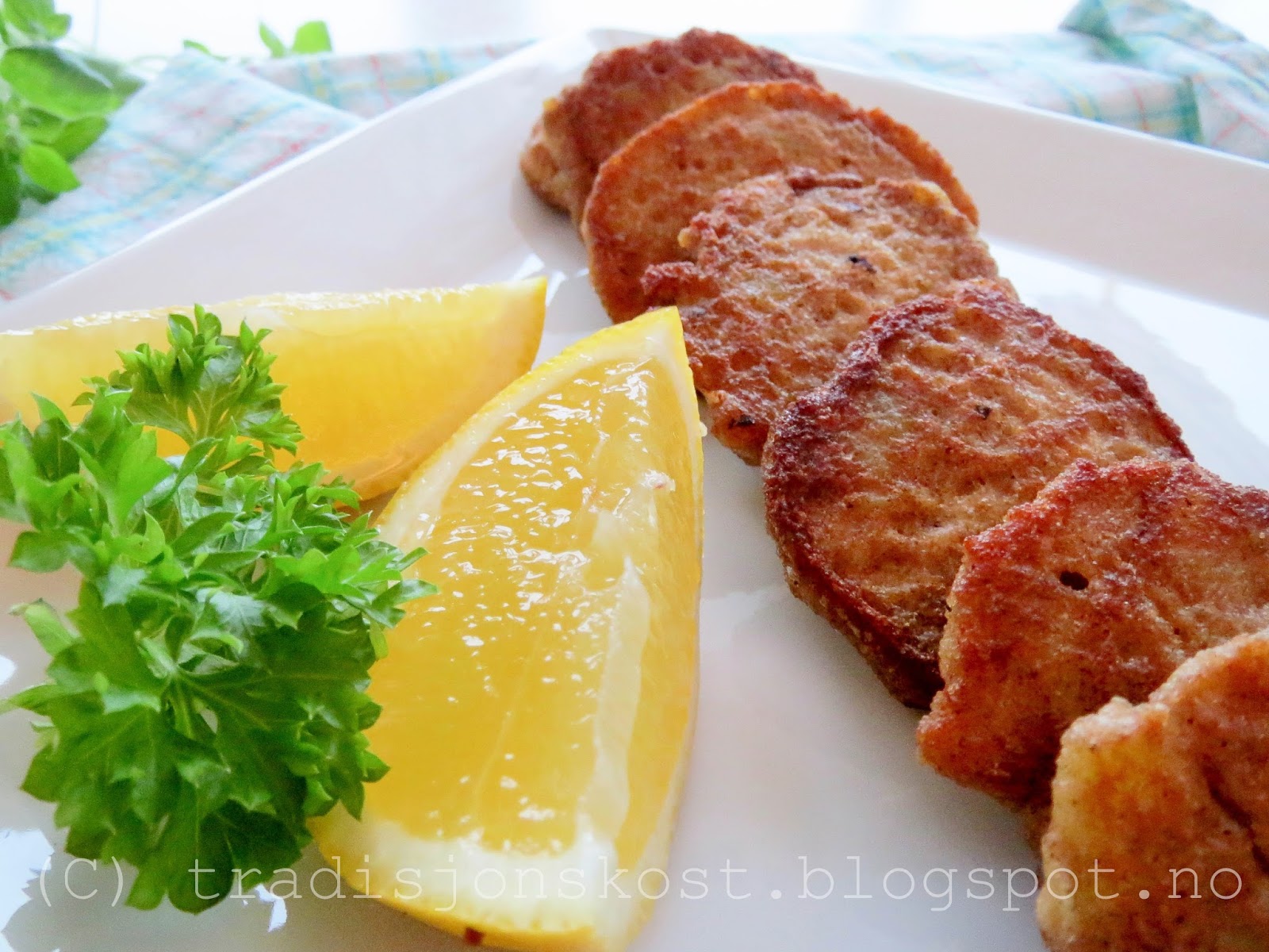 Tradisjonskost: Rustikke Nydelige Rognkaker!