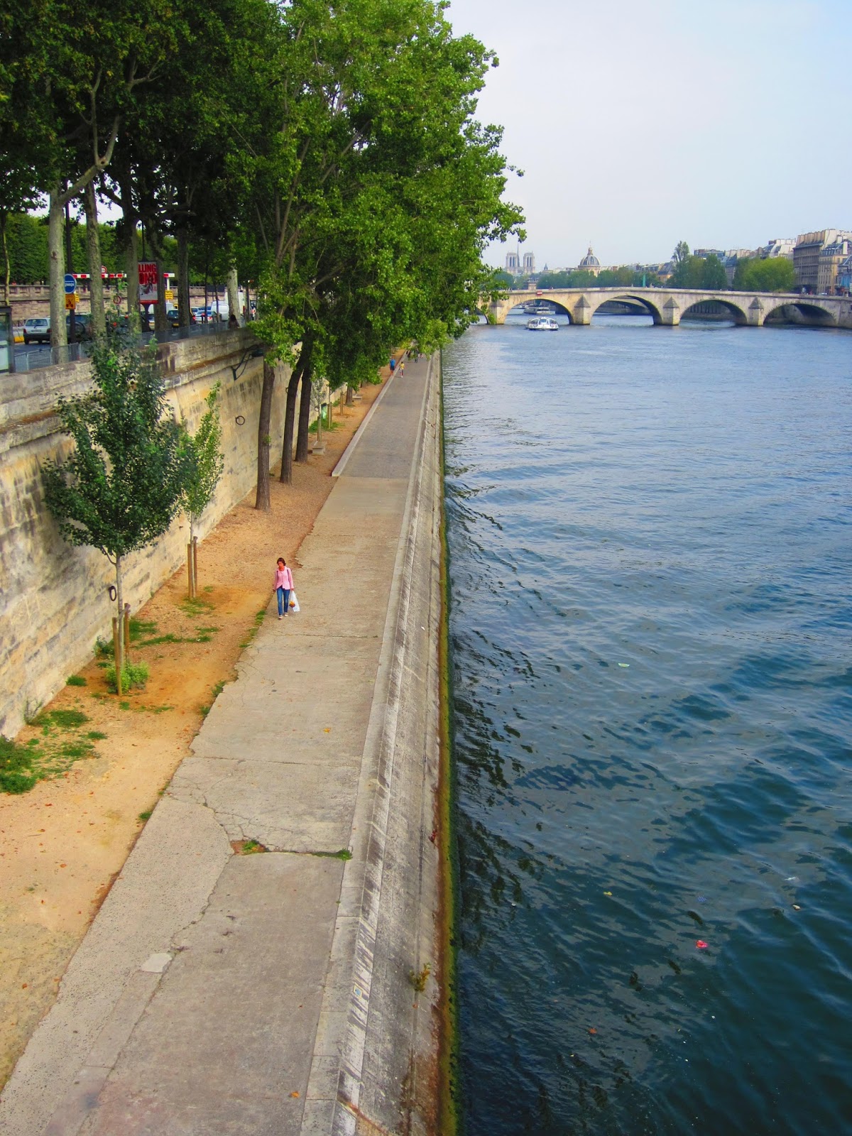 my cozy book nook: A-Z Challenge: Q is for Quai