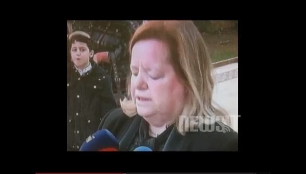 Η ΜΗΤΕΡΑ ΤΟΥ ΔΟΛΟΦΟΝΗΜΕΝΟΥ ΑΠΟ ΤΗΝ 17ΝΟΕΜΒΡΗ ΘΑΝΟΥ ΑΞΑΡΛΙΑΝ... "Ο ΓΙΟΣ ...