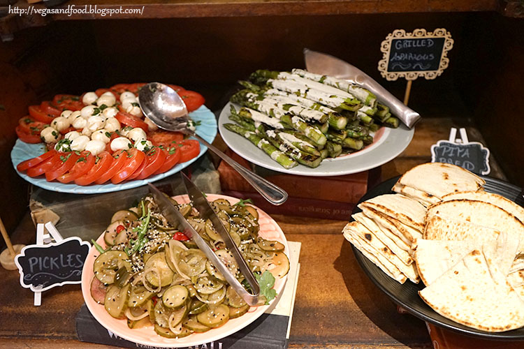 Sunday Brunch at Firefly - studio city - Vegas and Food