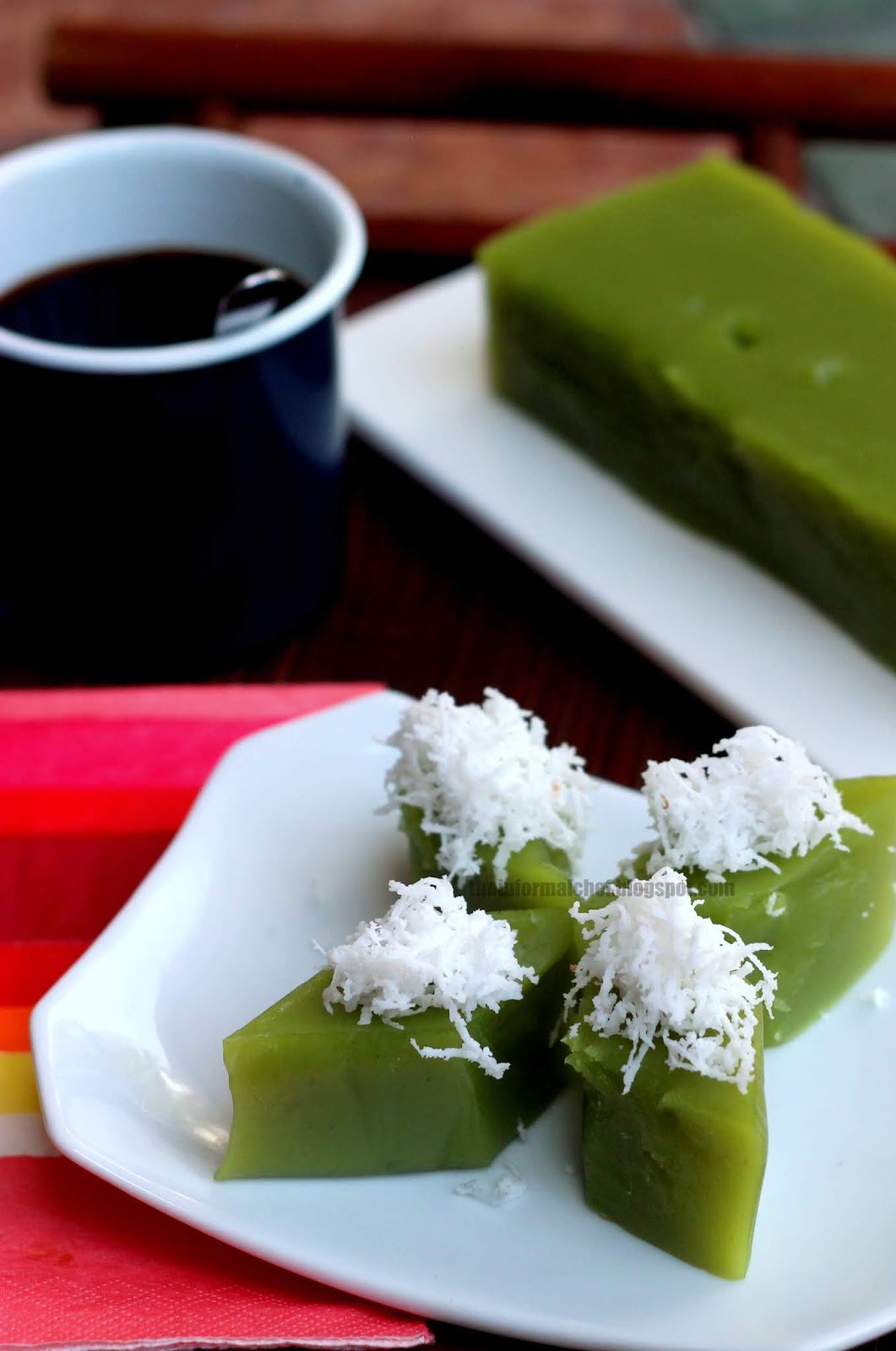 The Informal Chef: Kuih Kaswi Pandan/ Kuih Kosui Pandan 香兰卡穗糕