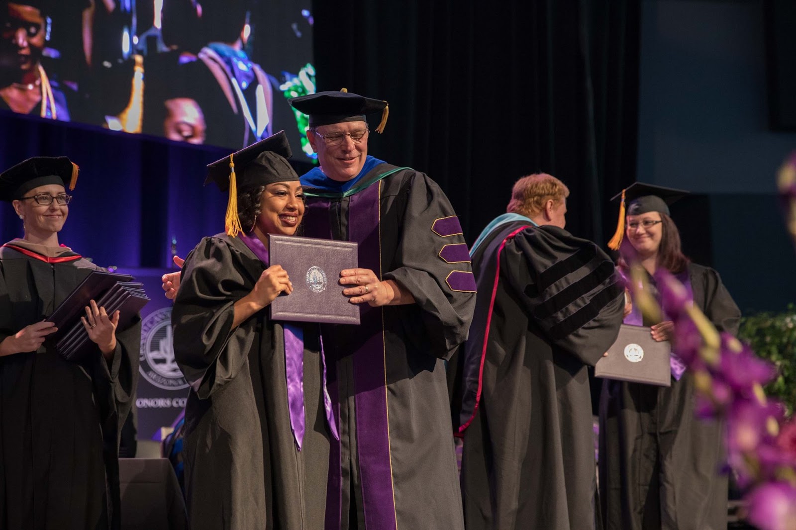 I'M A COLLEGE GRADUATE! | ABRIEL JOY