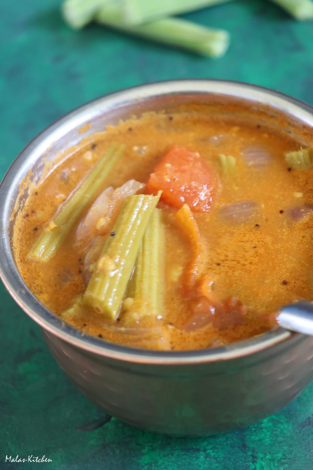 Nuggekayi Huli | Nuggekayi Sambar | Drumstick Sambar - Malas-Kitchen