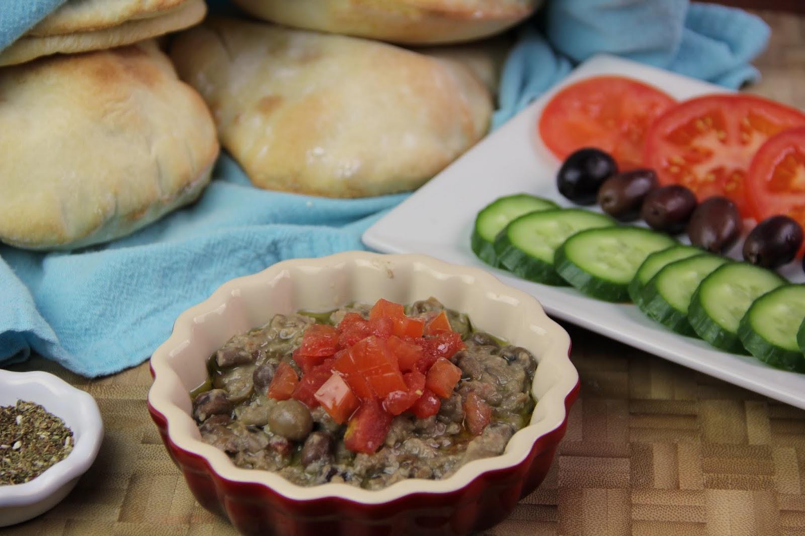 Adventures in all things food: Middle Eastern Breakfast: Pita, Fool and ...