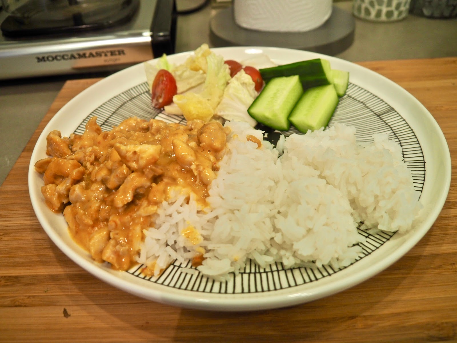 Stalkkaa mun elämää: Helppoa arkiruokaa osa 2: Satay-kana ja riisi