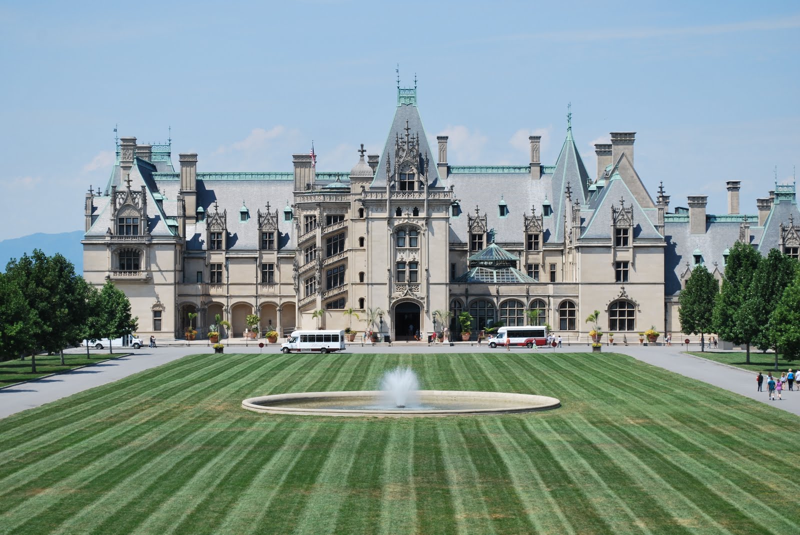 Life, Baker Style: The Biltmore Mansion Beat-boxing Birthday Bash