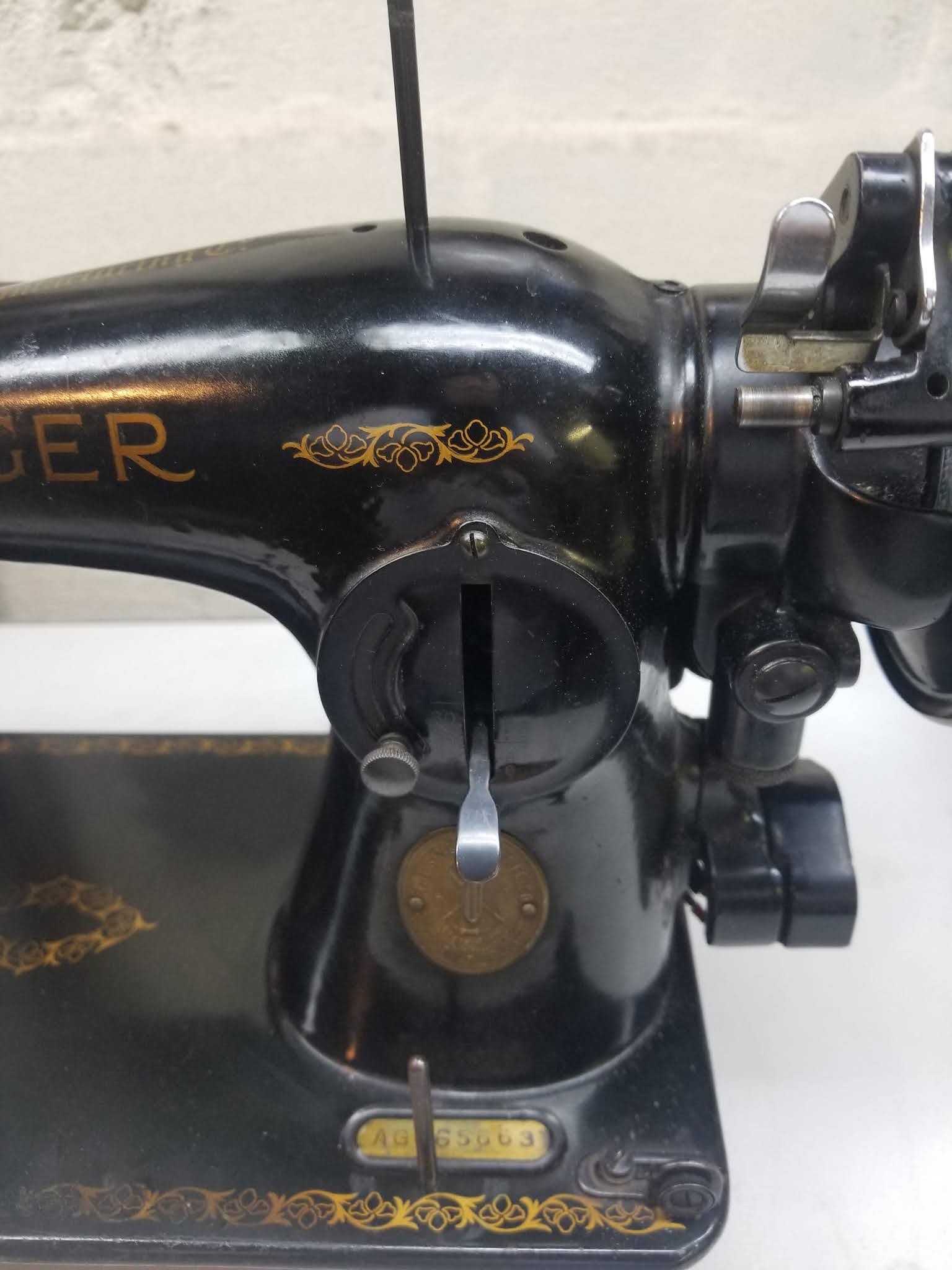 Selby Sewing Machines: Singer Blackside 15-91's