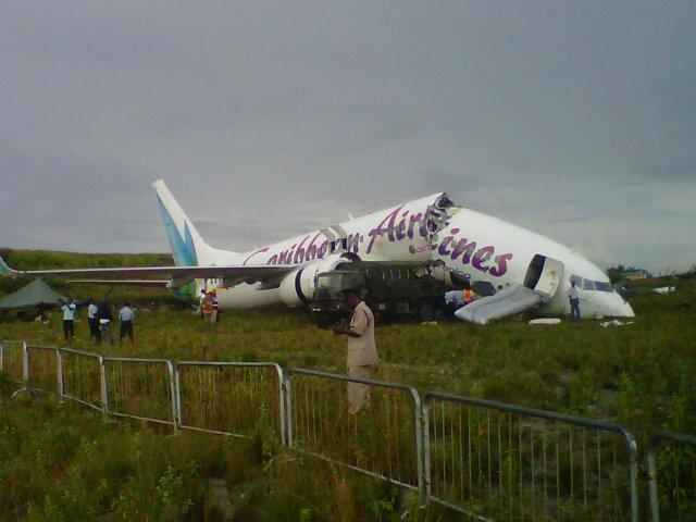 Kathryn's Report: US investigators to probe plane crash. Caribbean ...