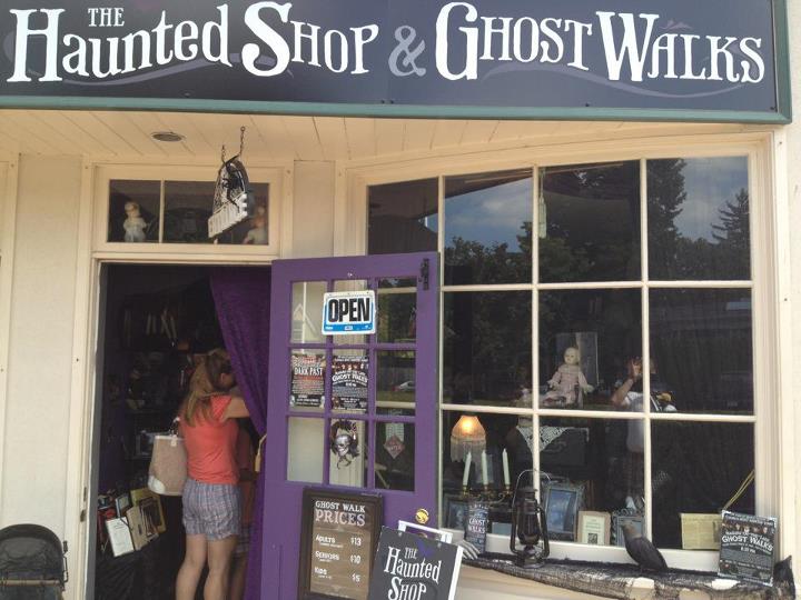 Mark Leslie's Blog: Haunting The Haunted Shop