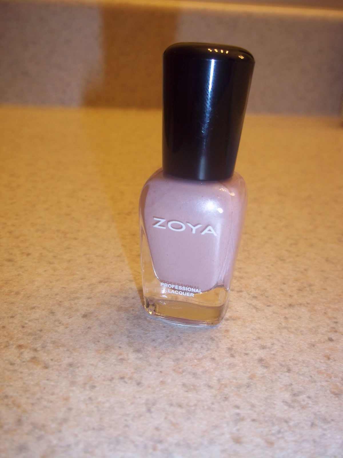 BeautyHunter: Review: ZOYA nail polish in Pandora