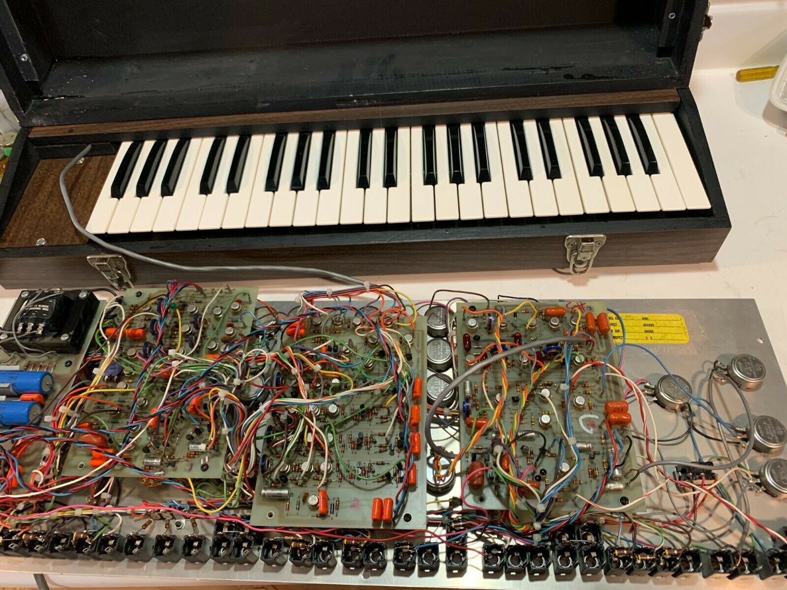 MATRIXSYNTH: EML ElectroComp 101 Keyboard Synthesizer