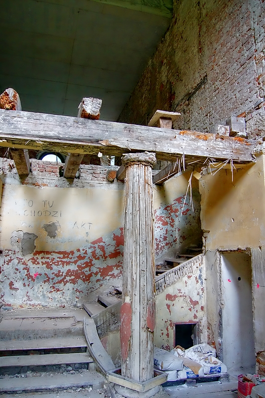 Zamki i palace - foto Majka D: BOBREK