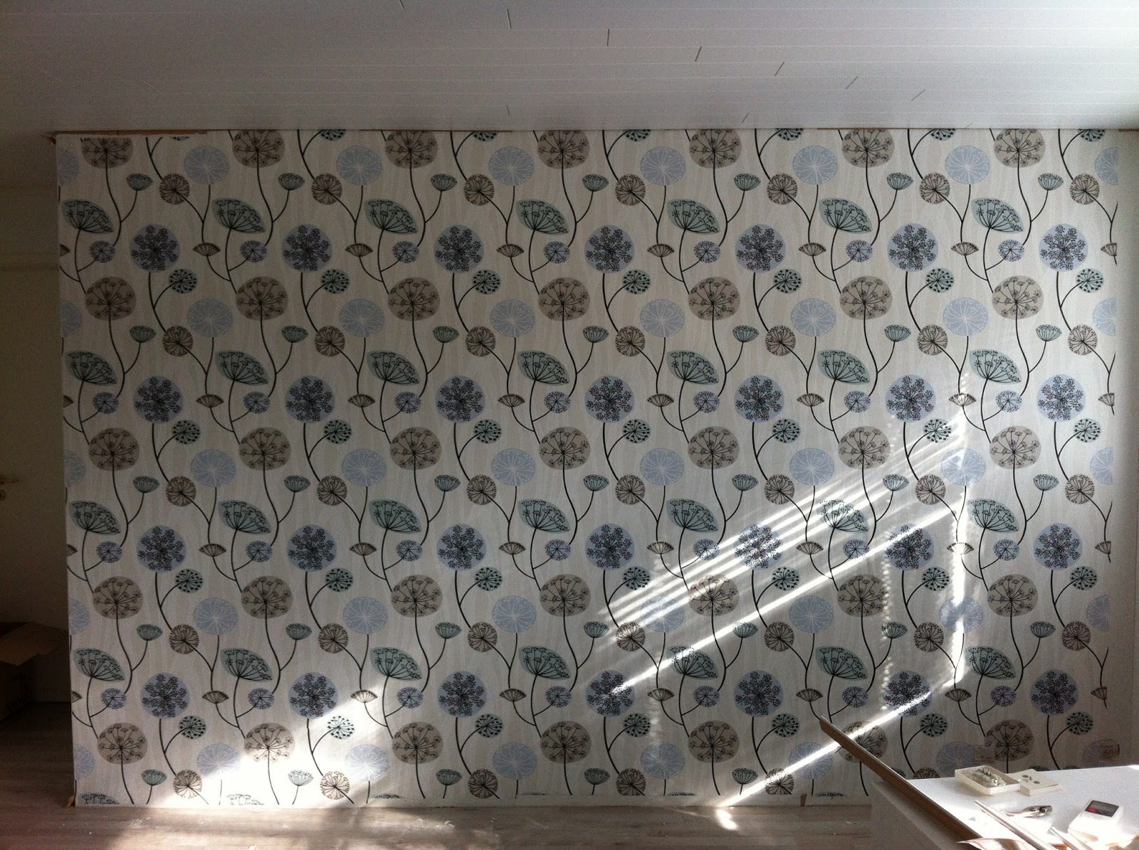 Kuka on nähnyt tuulen: Uuden kodin tapetteja