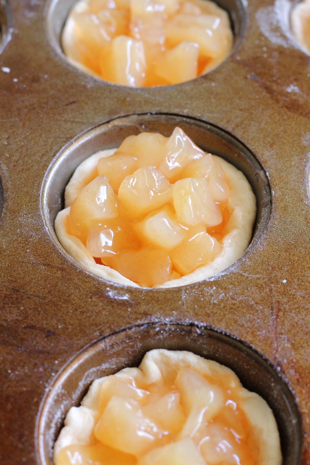 Eat Cake For Dinner: Mini Apple Pie Cups