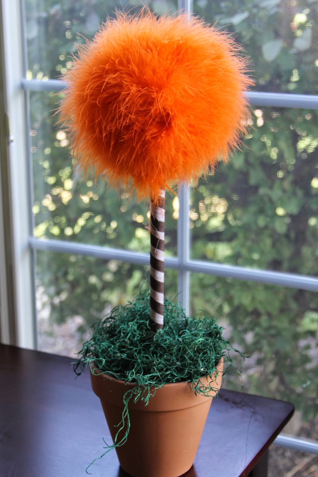 The Real Housewife of Tazewell County: DIY Truffula Trees or Truffula ...