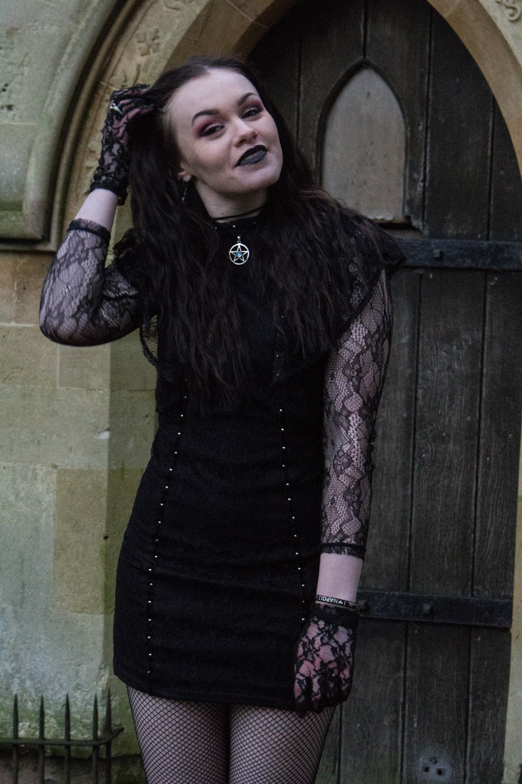 Gothic Identity - Laura Moss