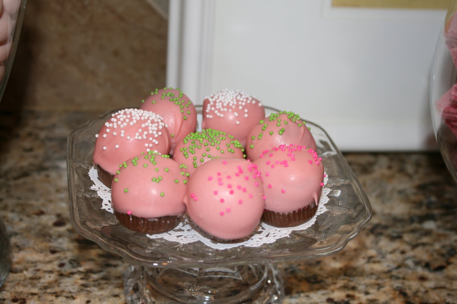 everything to entertain: Cake Bites