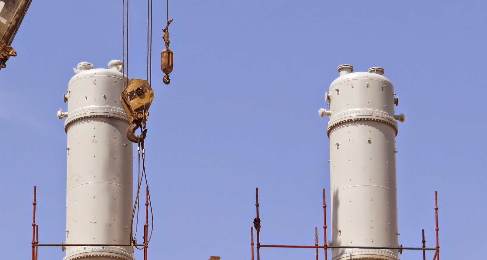 Fractional Distillation Column: Tray Divided Wall Distillation Column ...