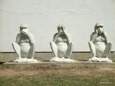 Live, Love and Laugh !: Modern day Gandhi-G and 3 Monkeys in 2011